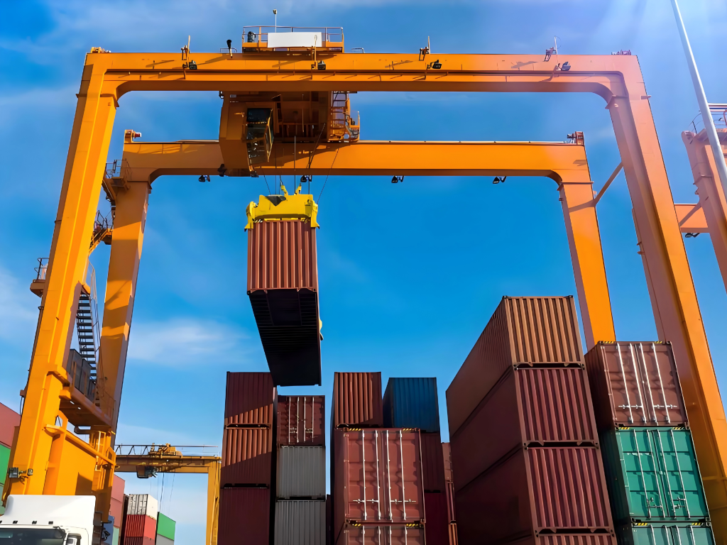RTG Rubber-Tired Gantry Crane in Modern Logistics - Henan Ruicheng ...