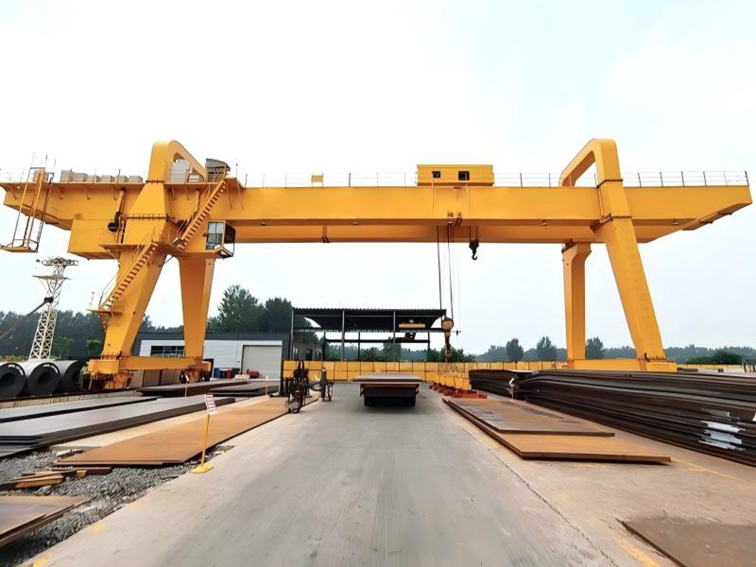 Double-Girder Gantry Cranes: Overview and Key Advantages